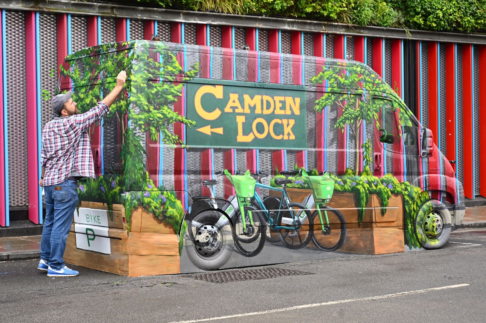 London councils urged to reallocate parking space for e-bikes - Cities ...