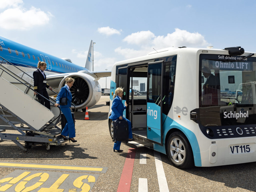 Singapore and Amsterdam airports trial AVs airside - Cities Today