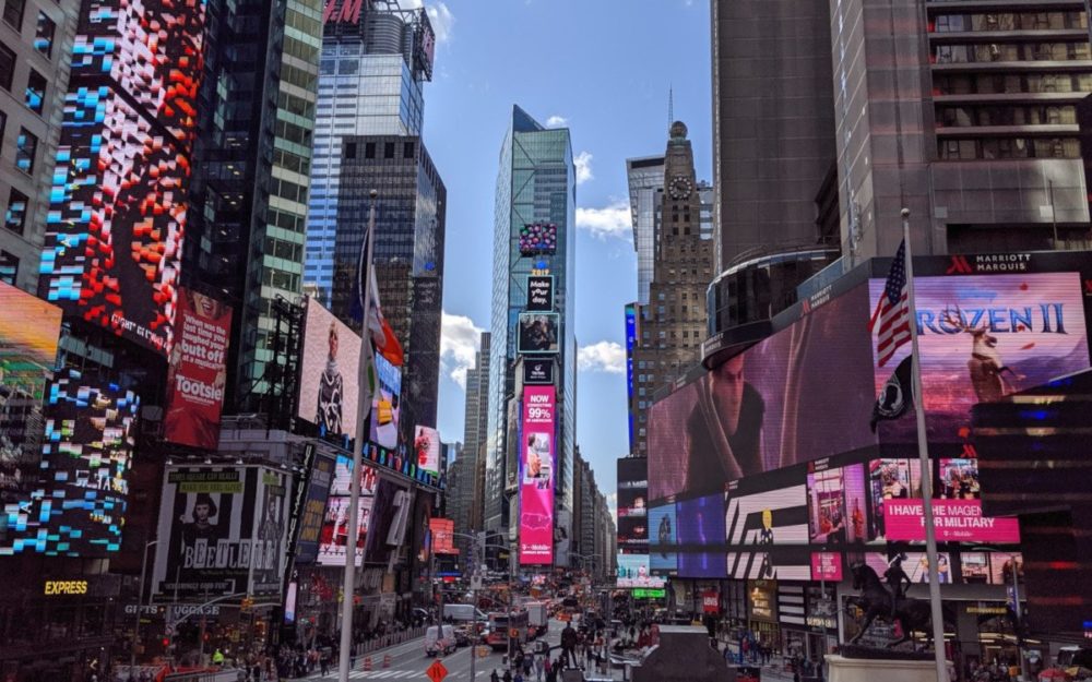 Iconic DooH – advertising or attraction? - Cities Today