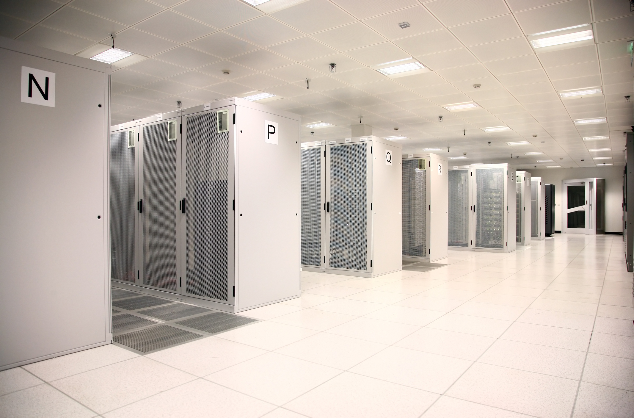 Cities launch global data centre pact as AI demand grows - Cities Today